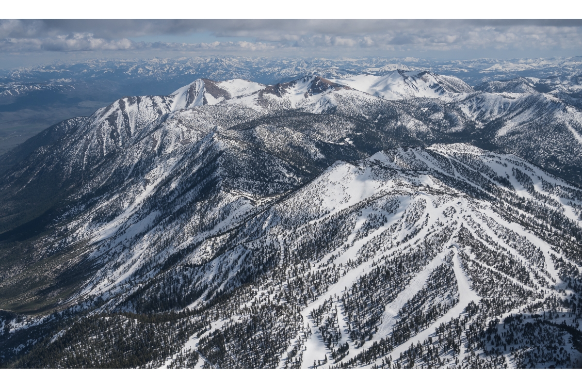 The 10 Best Resorts for Snowboarders in the U.S. - Seek & Score