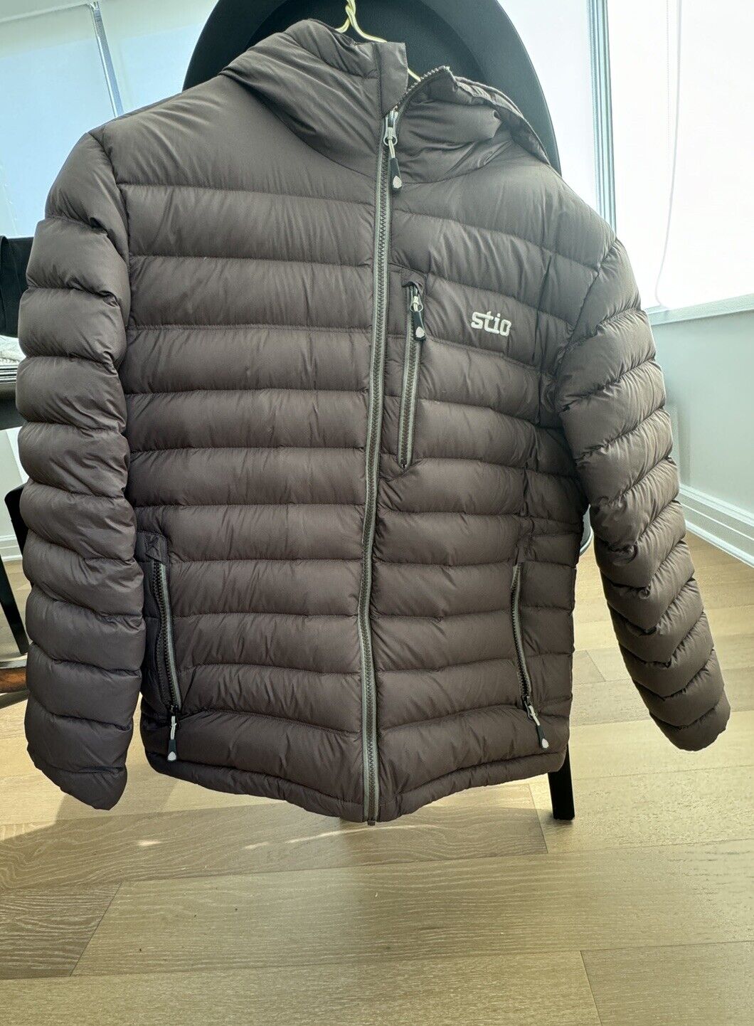 Stio Hometown Down Hooded Jacket Review: Is the Jacket Worth It? - Seek ...